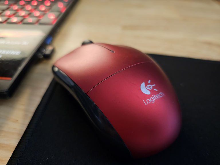Use Logitech M215 wireless mouse with Windows 11 [SOLVED] | J.D. Hodges